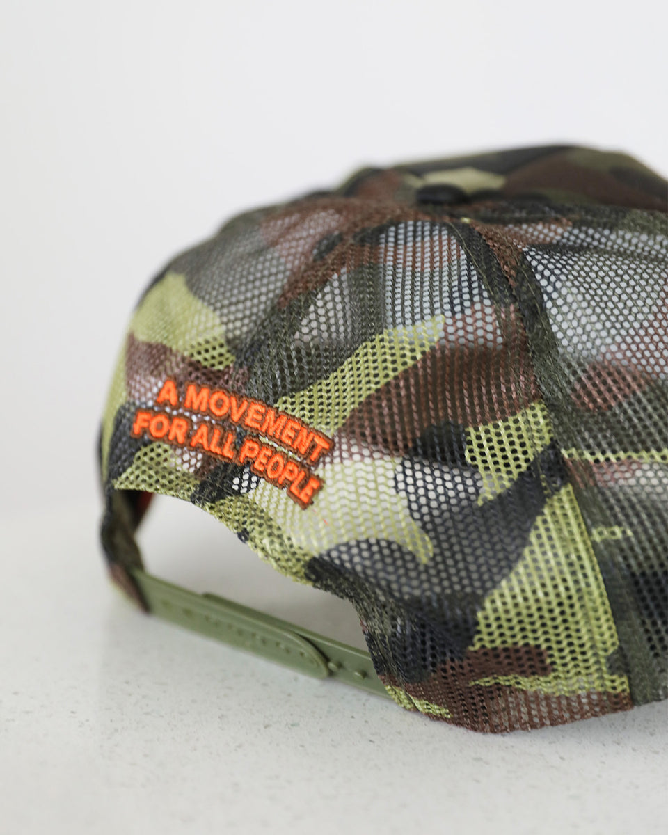 Camo E Trucker – COE22