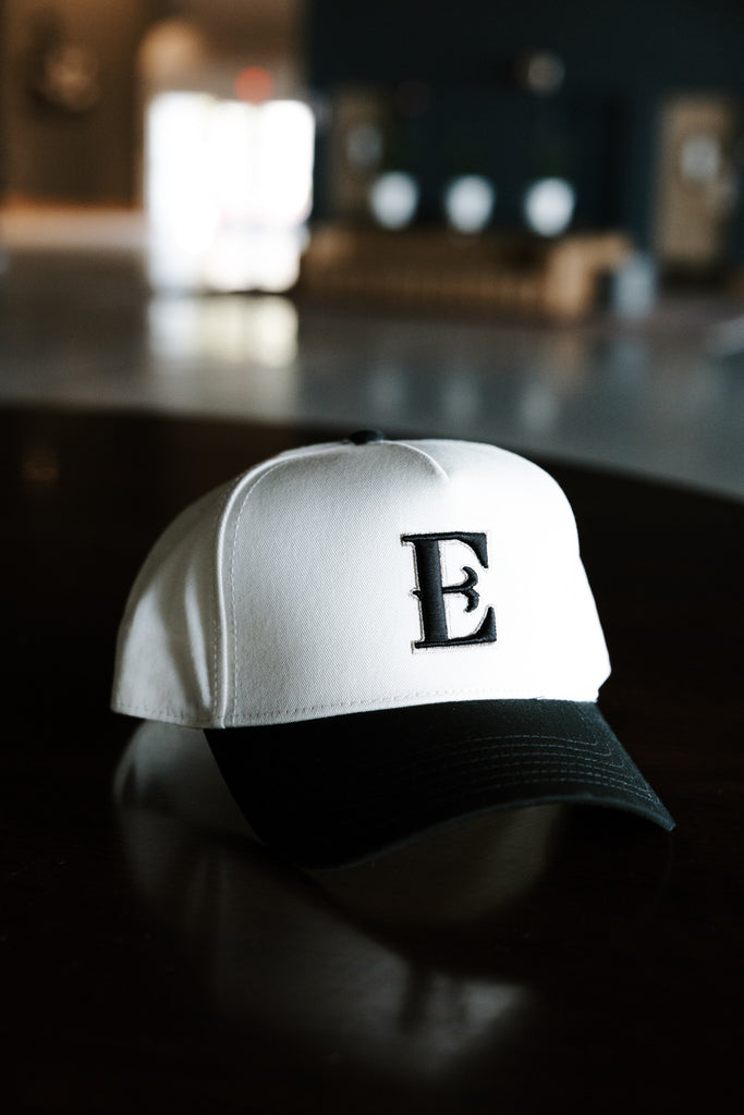 E Two-Tone Hat – COE22